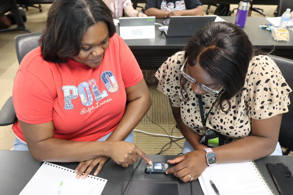 Alabama Teachers Join Engineering Research Labs – Electrical and ...